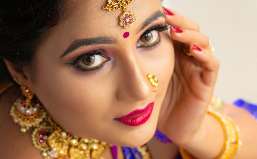 Modern Beauty Makeover - Price & Reviews | Makeup Artist in Mathura