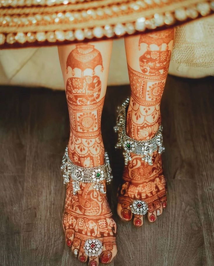 51+ Stylish Leg Mehndi Design: Elegant Patterns For Your Feet