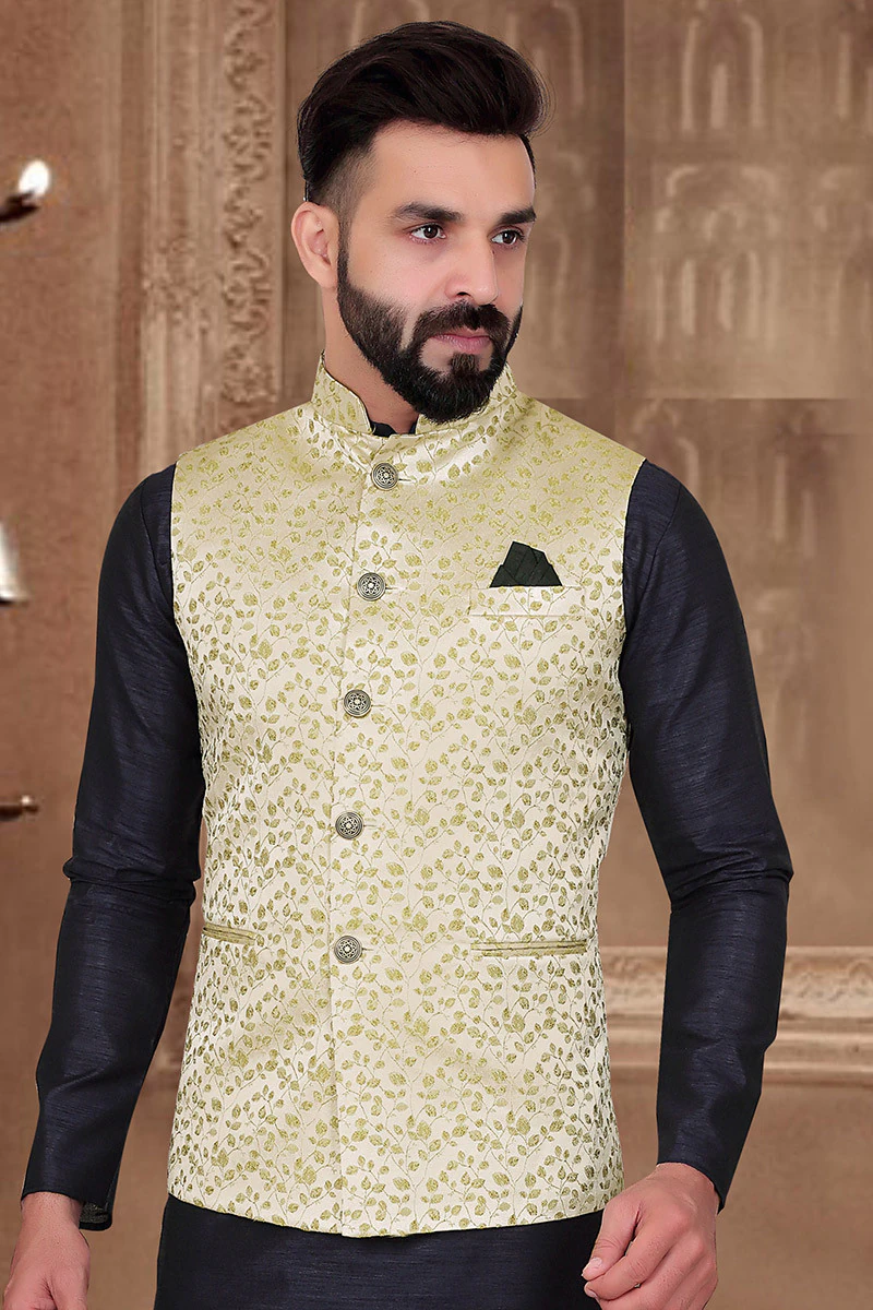 60+ Eid Outfit Ideas for Men & Women: Fashion Tips for 2026