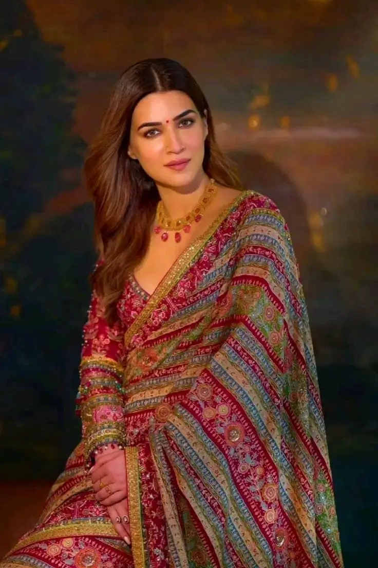 101 Simple Bridal Blouse Designs to Elevate Your Wedding Look