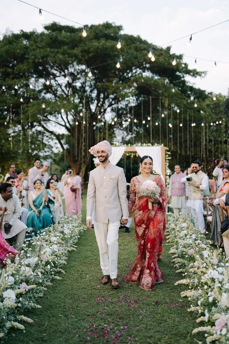 Unique Wedding Couple entry Ideas to Wow Your Guests