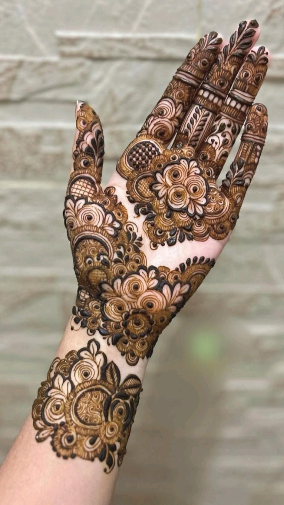 Elegant Khafif Mehndi Designs | Latest Simple & Stylish Ideas