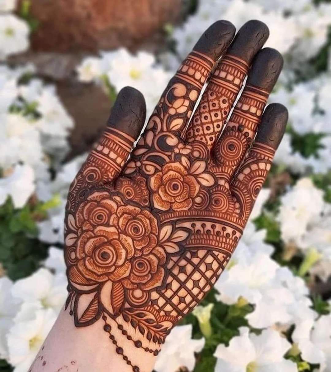 Elegant Khafif Mehndi Designs | Latest Simple & Stylish Ideas
