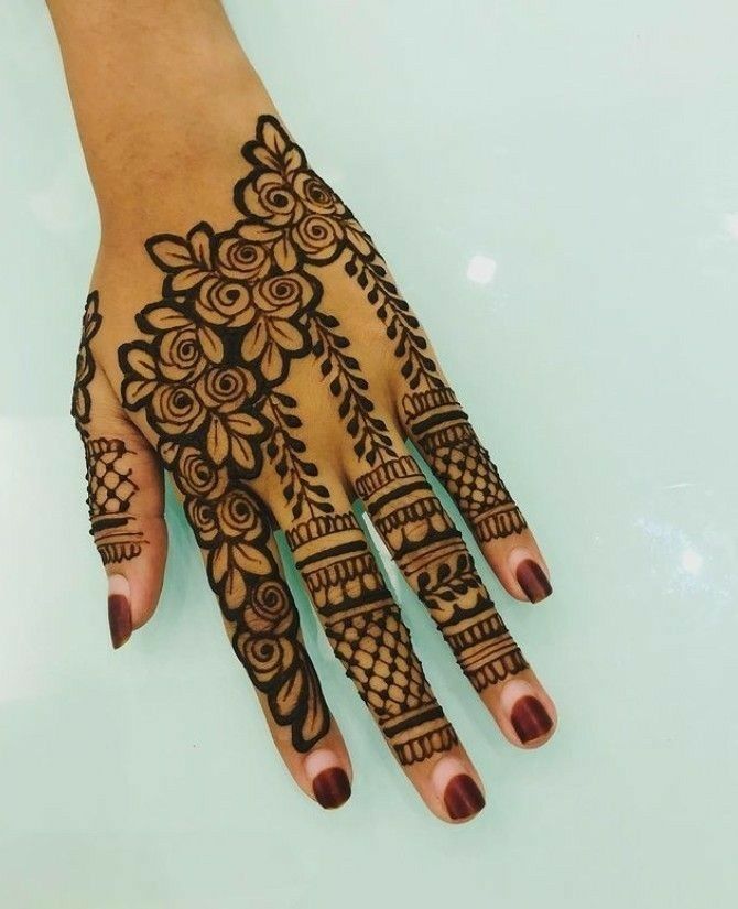 Elegant Khafif Mehndi Designs | Latest Simple & Stylish Ideas