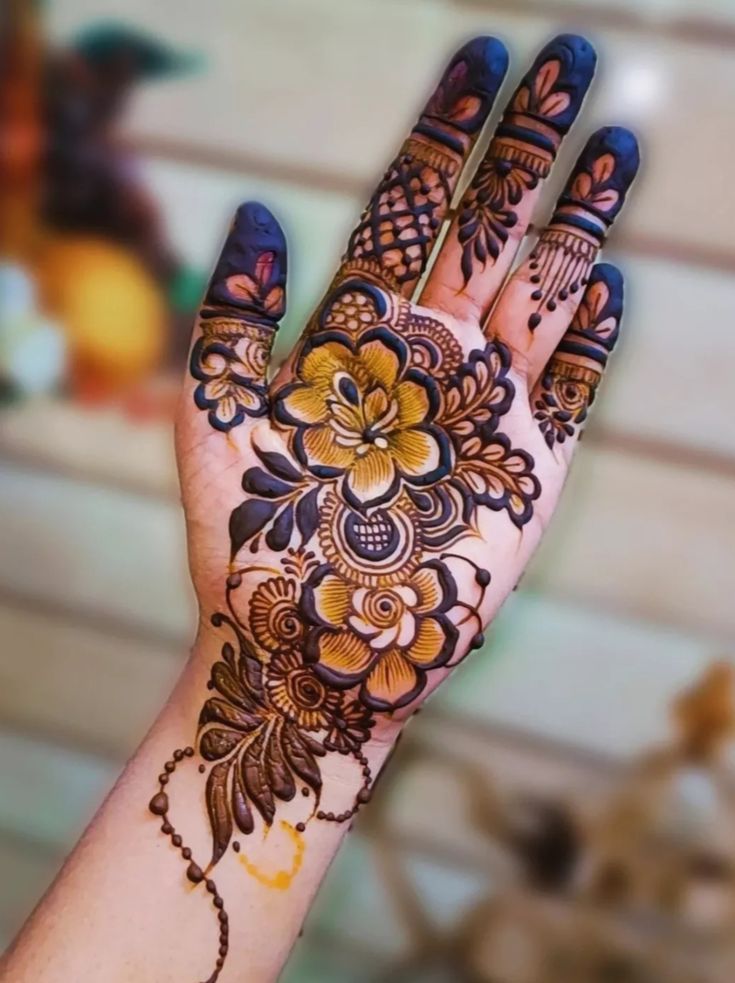 Elegant Khafif Mehndi Designs | Latest Simple & Stylish Ideas